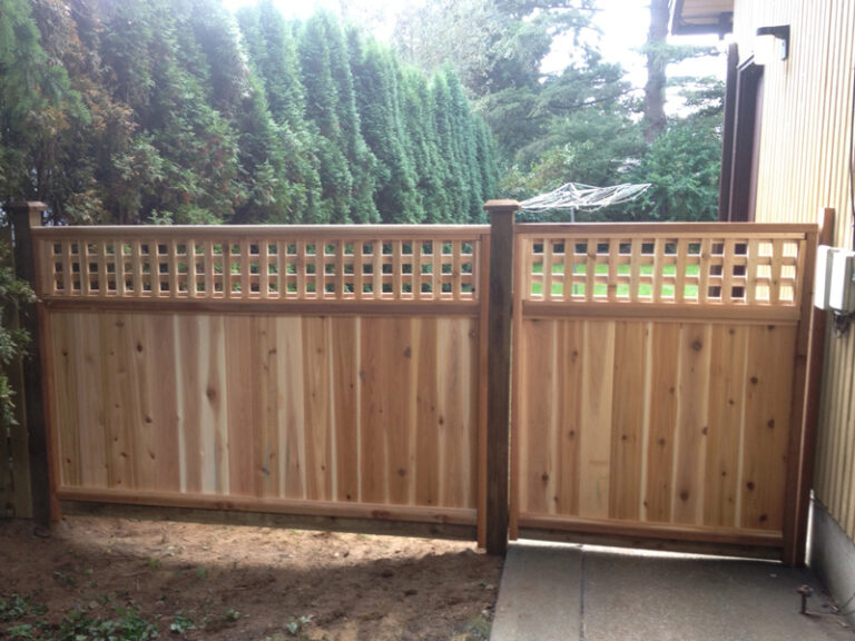 Cedar Fencing | Big Red Cedar