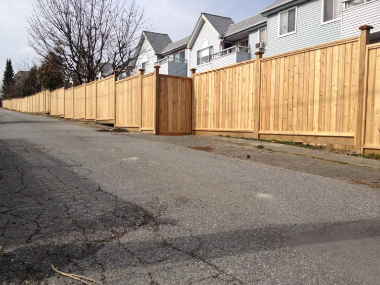 Cedar Fencing | Big Red Cedar