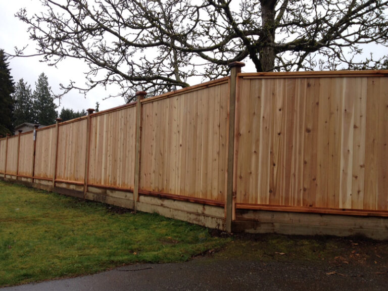 Cedar Fencing | Big Red Cedar